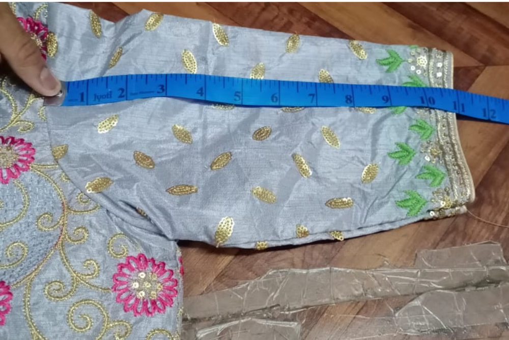 Heavy Hand Embroidered Blouse With Layered Skirt – Mohi fashion