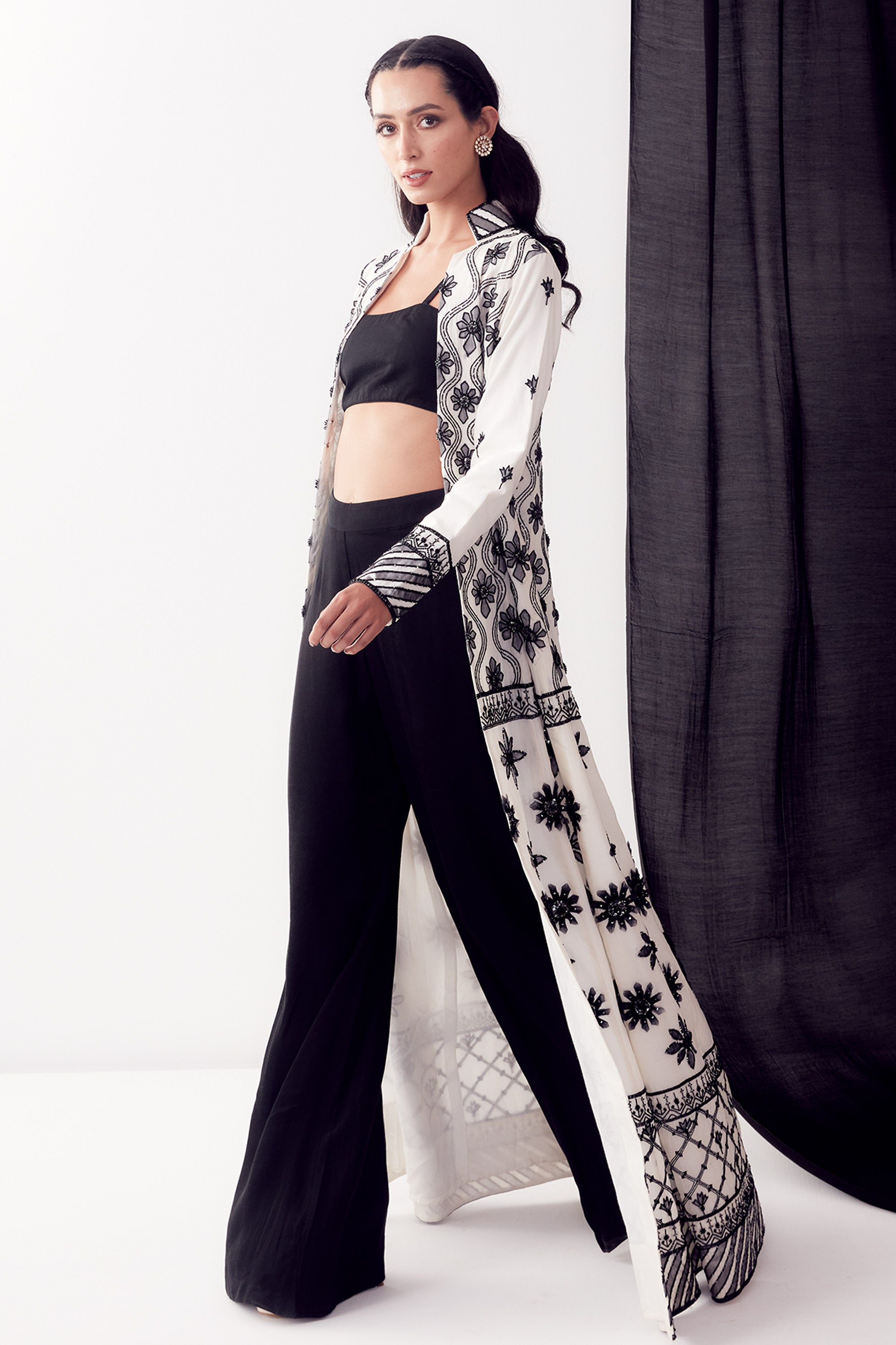Black & White Applique Work Jacket Set - Aarambh – Mohi fashion