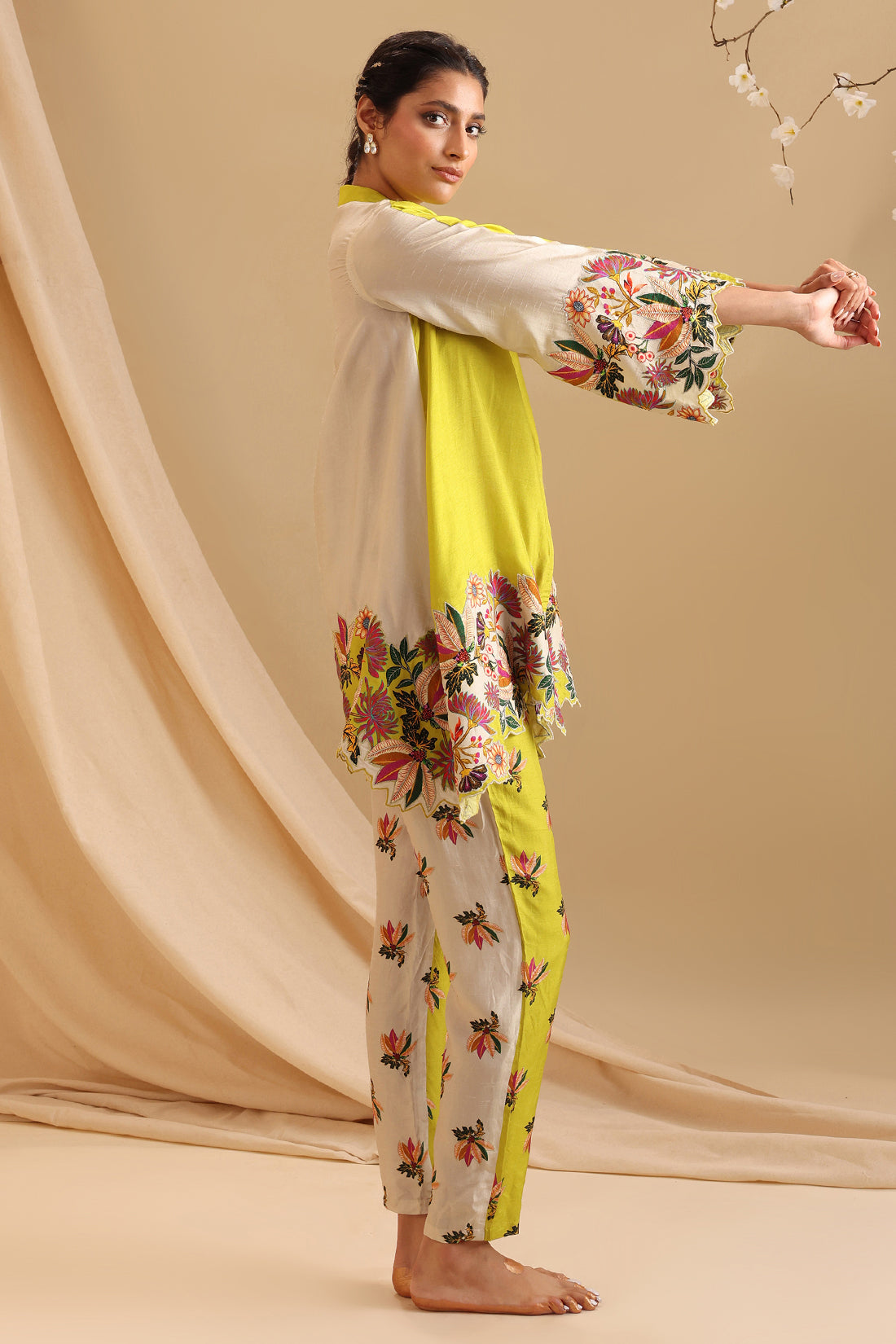 Aarani Yellow Embroidered Co-Ord Set | Sougat Paul – Mohi fashion