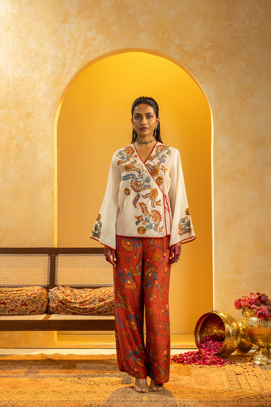 Shop Off White Appliqued co-ord set for women Online – Mohi fashion